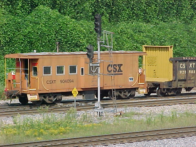 CSX MOW Caboose 904094 at Howell Wye